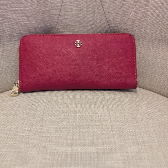 Tory Burch | Bags | Tory Burch Red Wallet | Poshmark